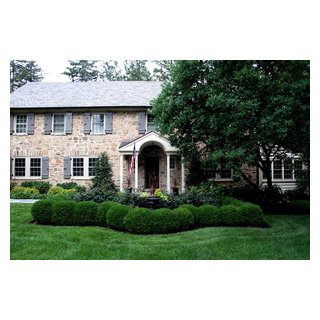 Main Line Estate - Farmhouse - Landscape - Philadelphia - by Terra ...