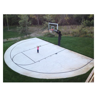 Mark H's Pro Dunk Diamond Basketball System on a 45x27 in Ada, MI ...
