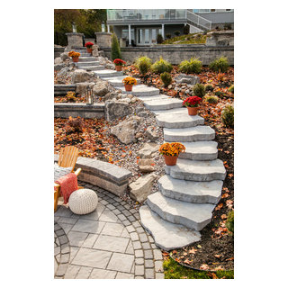 Maya Step - Traditional - Landscape - Philadelphia - by Techo-Bloc | Houzz