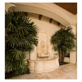 Meadowick - Mediterranean - Landscape - Houston - by Thompson Custom ...