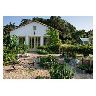 Mediterranean Landscape - Mediterranean - Garden - Santa Barbara | Houzz UK