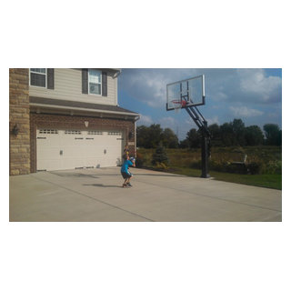 Meribeth Y's Pro Dunk Platinum Basketball System on a 35x25 in Avon, IN ...