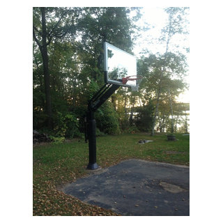 Mike P's Pro Dunk Platinum Basketball System on a 10x15 in Brainerd, MN ...