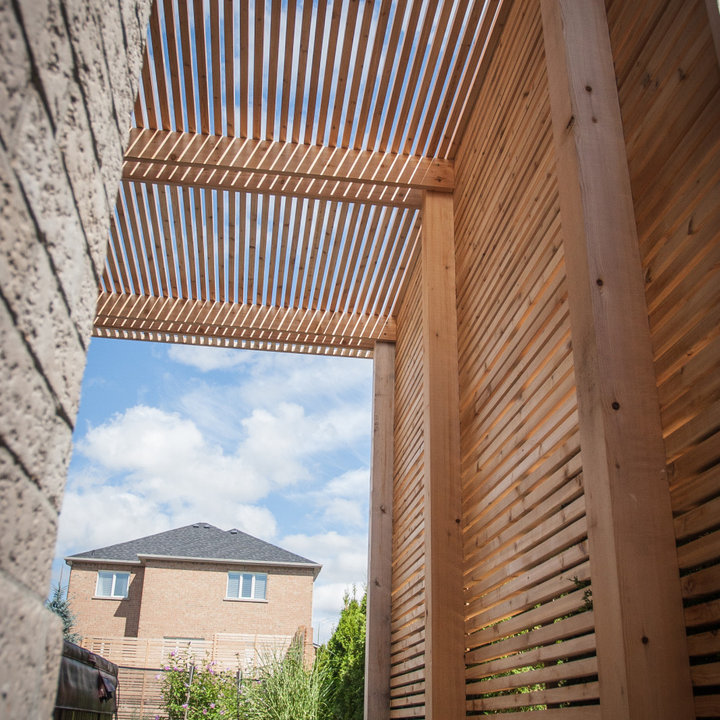 Pergola Privacy Screen - Photos & Ideas | Houzz