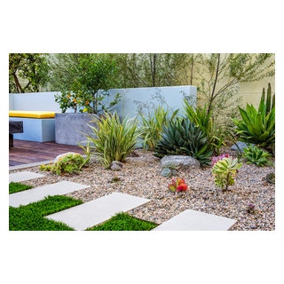 Modern Irvine - Modern - Landscape - Orange County - by Studio H ...