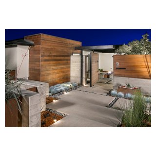 Modern Mirola La Jolla - Modern - Landscape - San Diego - by Grounded ...