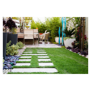 Modern Small Space Backyard - Modern - Landscape - Orange County - by ...