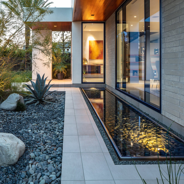 75 Beautiful Courtyard Garden with a Water Feature Ideas & Designs ...