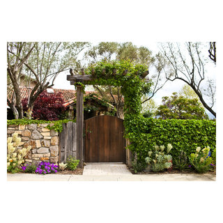 Napa Valley Gate with Trellis - Mediterranean - Landscape - San ...