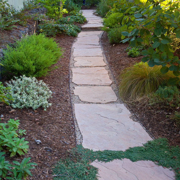 Narrow Side Yard - Photos & Ideas | Houzz