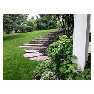 natural bluestone steps creates comfortable and welcoming access ...