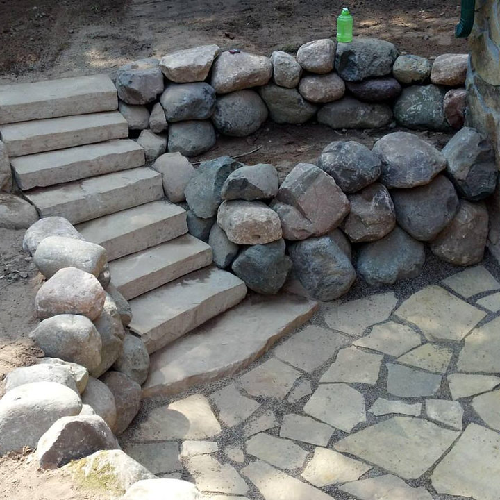 Rock Retaining Wall - Photos & Ideas | Houzz