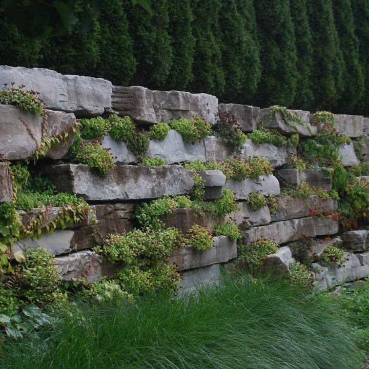 Natural Rock Retaining Wall - Photos & Ideas | Houzz