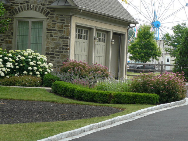 Garden Edging: Clean Lines for Your Landscape