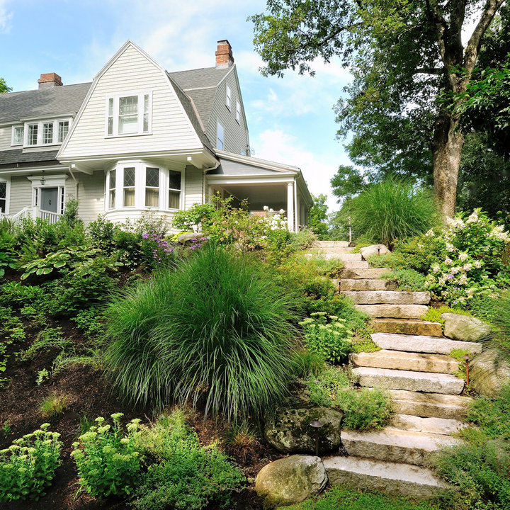 75 Beautiful Steep Slope House Home Design Ideas & Designs | Houzz AU