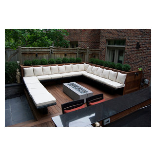North York Custom Ipe Deck with Fire Table - Moderne - Jardin - Toronto ...