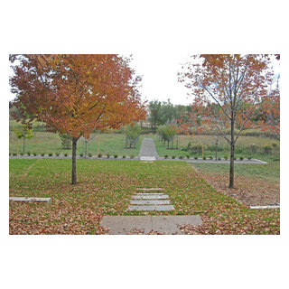 Orchard Walkway - Traditional - Landscape - New York - by R DESIGN ...