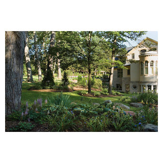 Our Work - Traditional - Landscape - Milwaukee - by Terra Tec ...