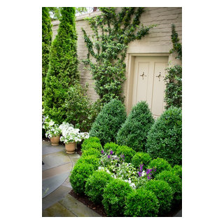 Outdoor Dining Room - Traditional - Landscape - DC Metro - by Mary Kirk ...