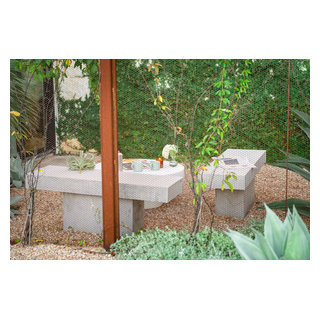 Outdoor Lounge Area - Contemporary - Landscape - Austin - by Eden ...