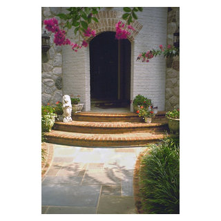 Painted Brick Entryway w Arch, Steps and Bordered Stone Walkway ...