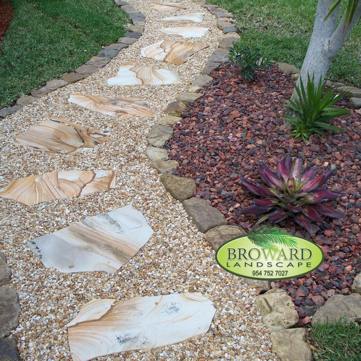 75 Beautiful Tropical Garden Ideas & Designs - July 2022 | Houzz AU