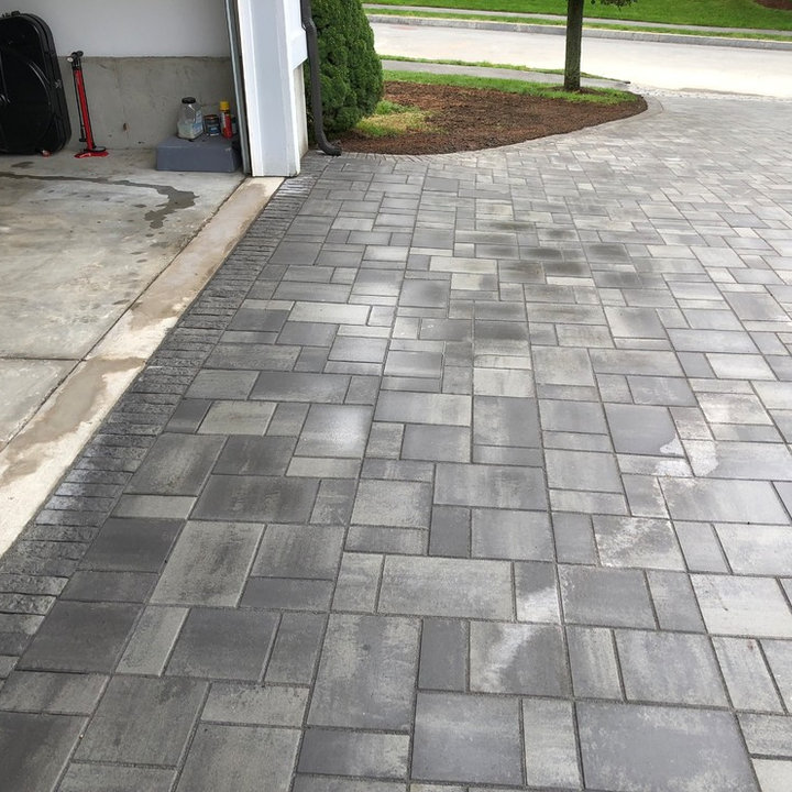 75 Beautiful Garden Driveway Ideas and Designs - Houzz