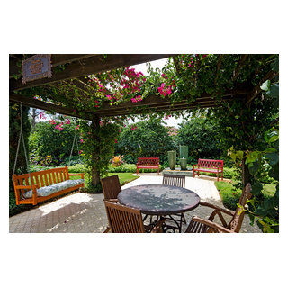 Pine Ridge Villa - Mediterranean - Patio - Miami - by 41 West | Houzz