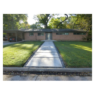 Portfolio - Modern - Landscape - Dallas - by Mickey Construction | Houzz