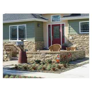 Private suburban residence - Craftsman - Landscape - Los Angeles - by ...