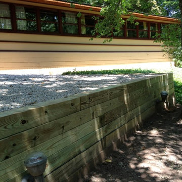 Railroad Tie Retaining Wall - Photos & Ideas | Houzz