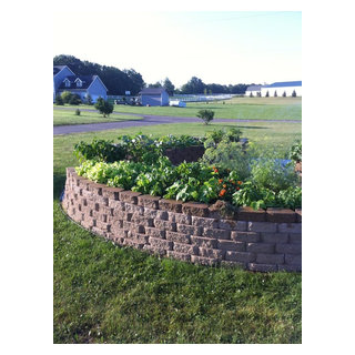 Raised Vegetable Gardens - Segmental Retaining Walls - Traditional ...