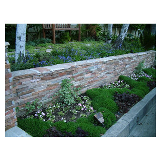 Retaining wall - Mediterranean - Landscape - Los Angeles | Houzz