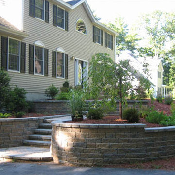 75 Small Retaining Wall Landscape Ideas You'll Love - October, 2025 | Houzz