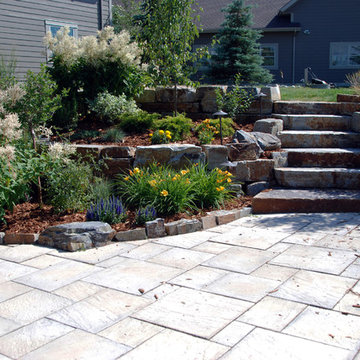 75 Side Yard Retaining Wall Landscape Ideas You'll Love - March, 2022 ...