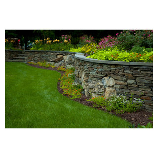 Retaining Walls & Piers - Classique - Jardin - New York - par Basics ...