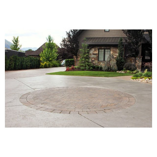 Roundabout Driveway With Pavers - Traditional - Landscape - Salt Lake ...