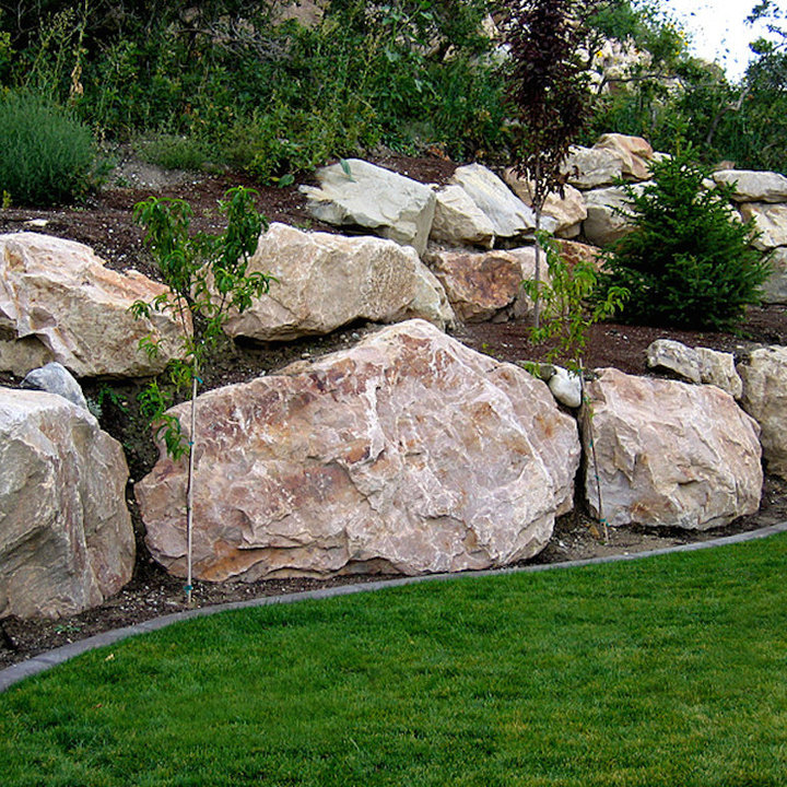 Rock Retaining Wall - Photos & Ideas | Houzz