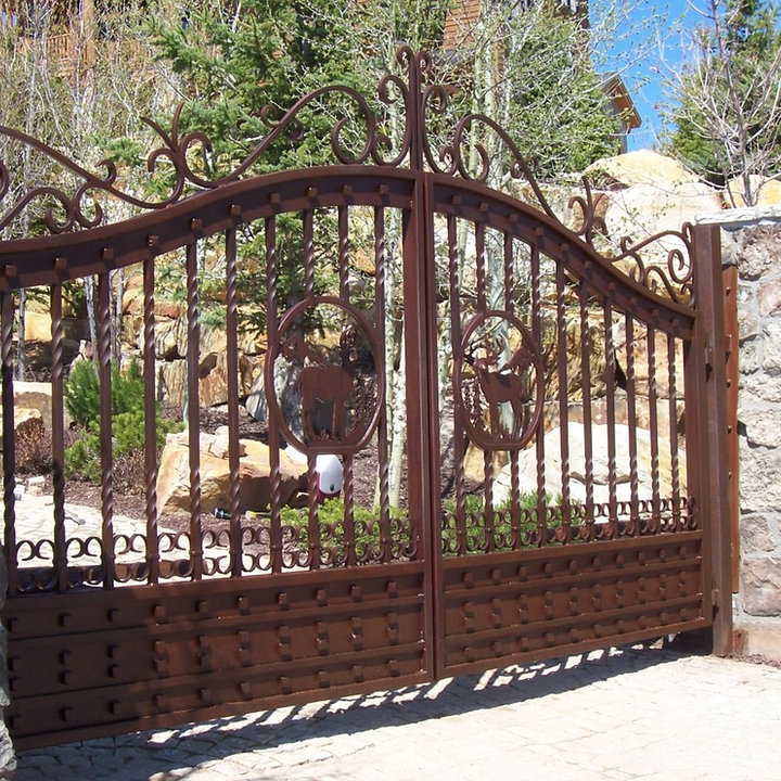 Driveway Gate Ideas - Photos & Ideas | Houzz