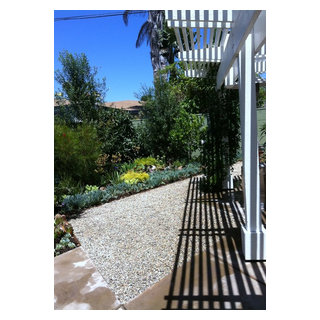 Small Costa Mesa Condo back yard - Contemporary - Landscape - Orange ...