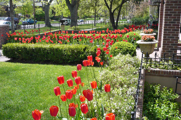 See 15 Gorgeous Gardens in Their Spring Glory