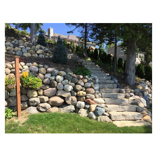 Steps & walls for steep slopes - Garden - Milwaukee - by LAMMSCAPES ...