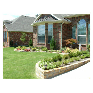 Stone Edging - トラディショナル - 庭 - ダラス - Baldi Gardens, Inc. | Houzz (ハウズ)