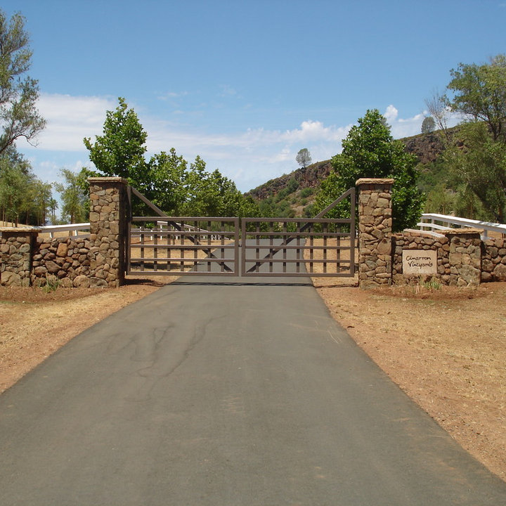 Stone Entry Gate - Photos & Ideas | Houzz