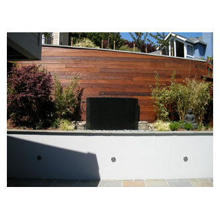Stucco and Ipe Retaining Wall - Contemporary - Landscape - San ...