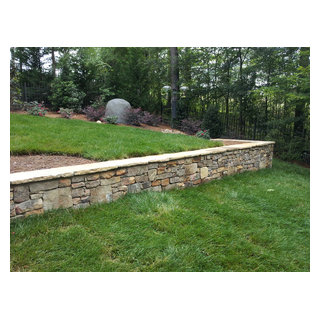 Tennessee Field Stone Retaining Walls, Planters - Traditional ...