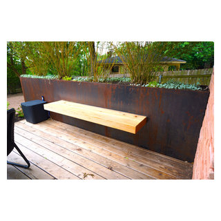 The Soak Box - Midcentury - Landscape - Austin - by Hush House | Houzz