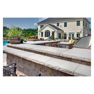 Traditional Style Wall - Traditional - Landscape - Other | Houzz