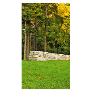 Trefoil Trail Walls - Rustic - Landscape - Detroit - by Zaremba ...