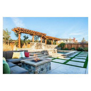 Trellis feature over pool and spa - Transitional - Patio - San ...